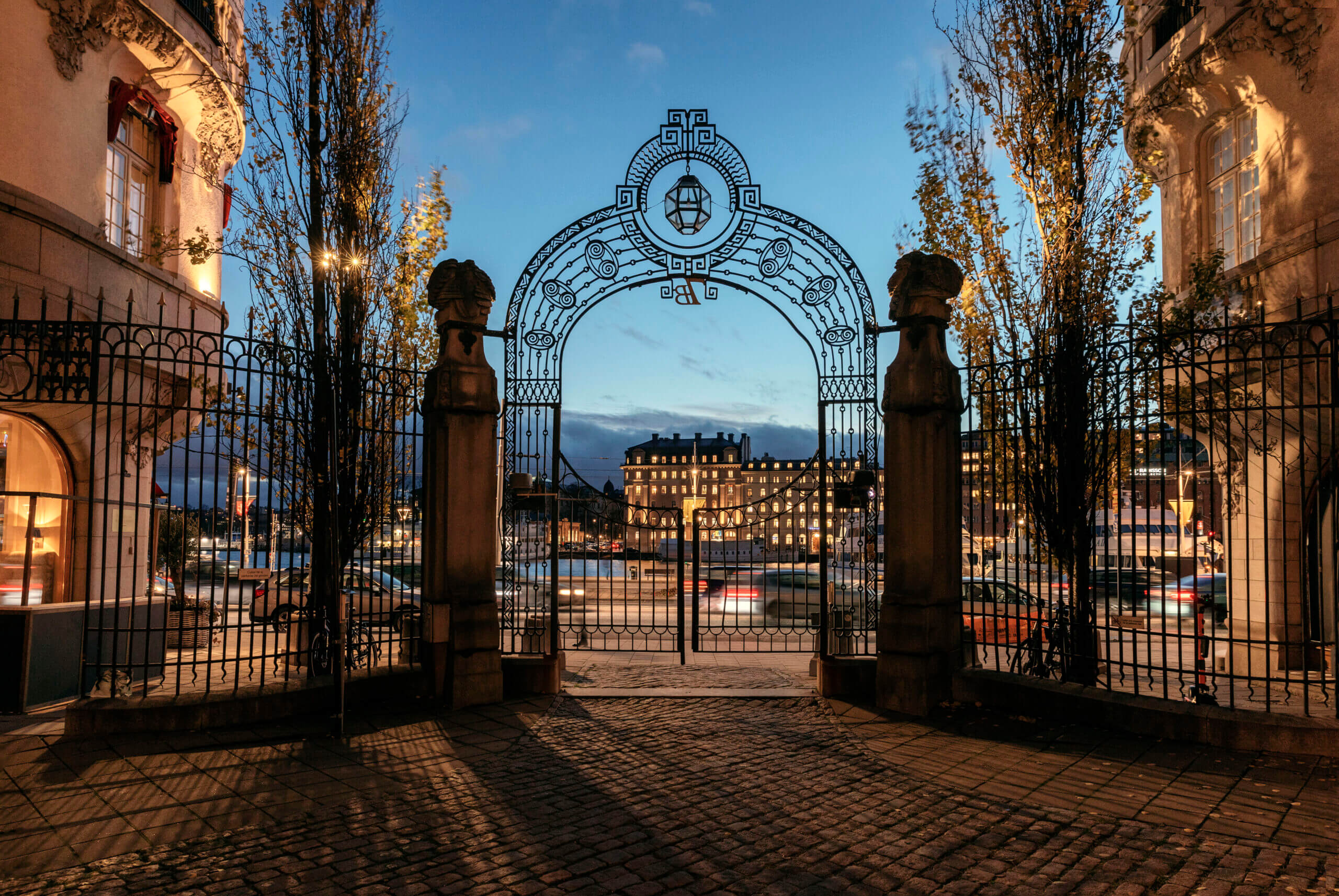 Born advised Fastighetsbolaget Emilshus in its expansion in the Öresund ...